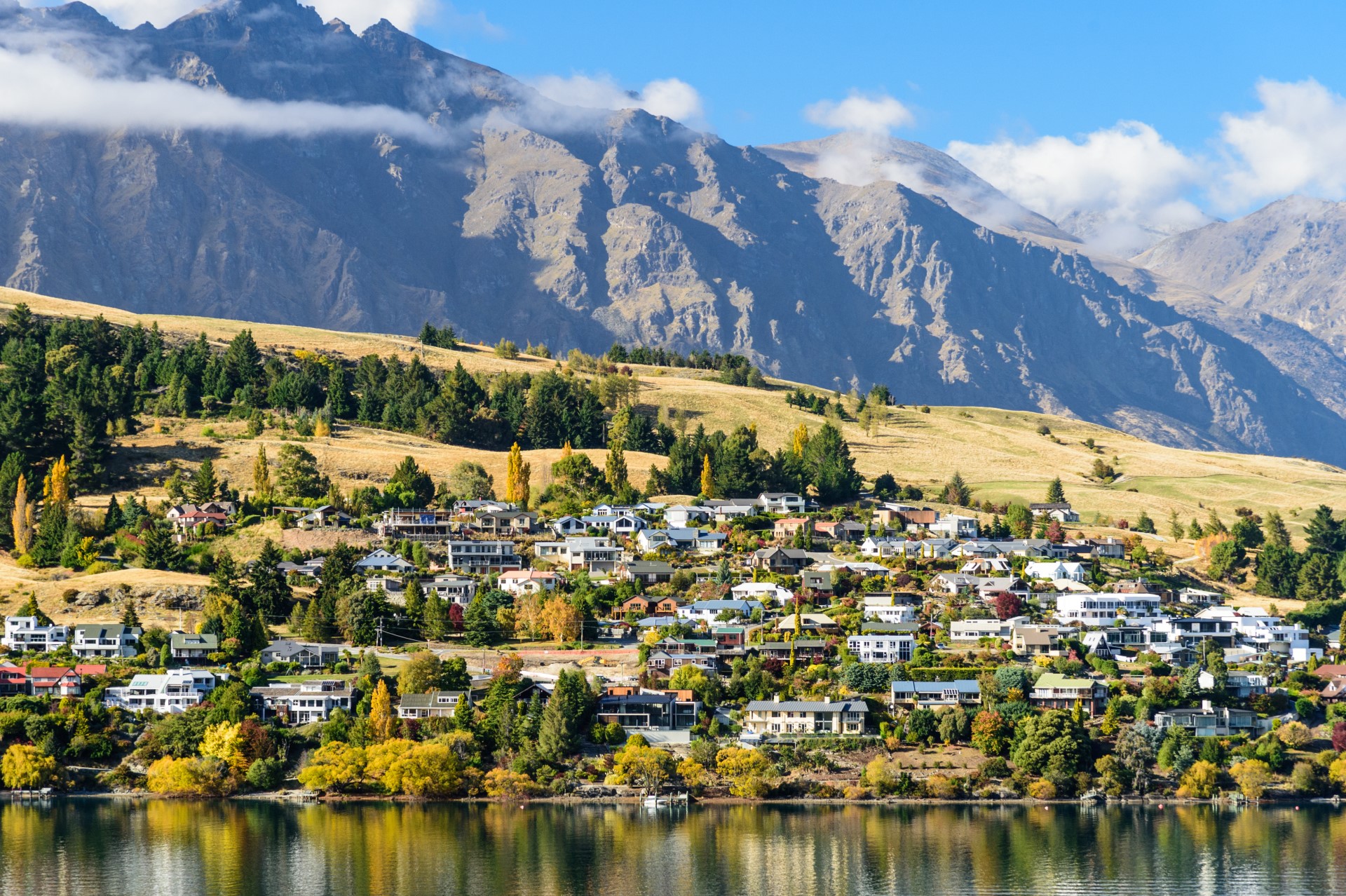 Moving to Queenstown, New Zealand | NZ Van Lines